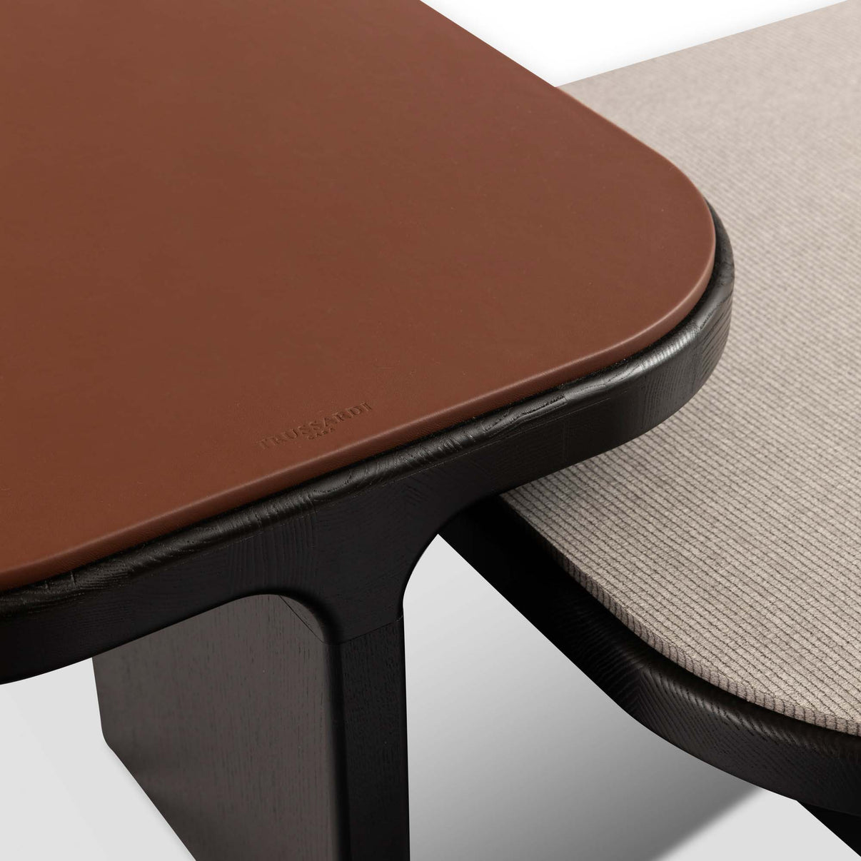 Neli coffee table – Luxury Living Group